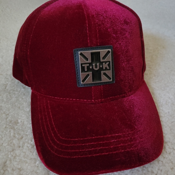 T.U.K | Accessories | Burgundy Crushed Velvet Hat | Poshmark